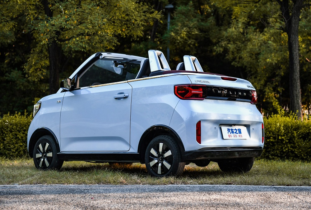 Wuling Hongguang Mini EV Cabrio 2023 - xe mui trần với phạm vi hoạt ...