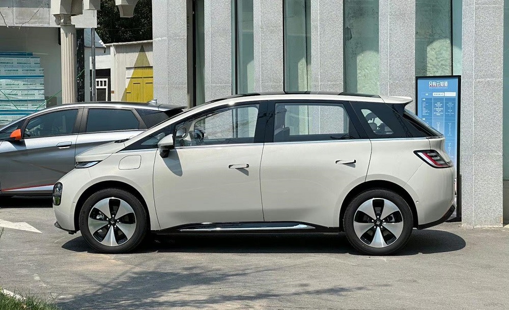 Xem trước thiết kế "bằng xương, bằng thịt" của Baojun Yunduo - xe điện ...