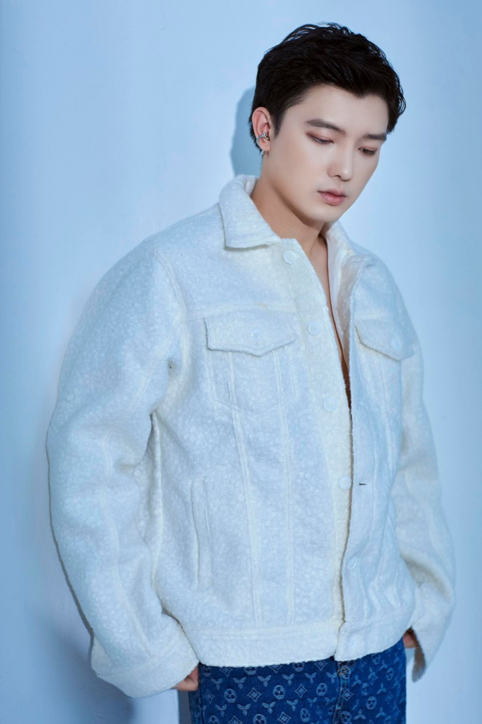 Dành cả thanh xuân để bê tráp, BiMax luôn cũng chiếm spotlight chú rể dù đã mấp mé U30