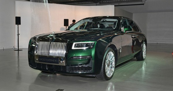 Chiêm ngưỡng vẻ đẹp "bằng xương, bằng thịt" của xe siêu sang Rolls ...