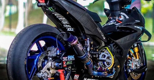 Yamaha Exciter độ MotoGP? Tại sao lại không!