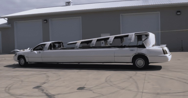 Đây là cách nhóm YouTuber biến đổi một chiếc limousine thành xe mui trần