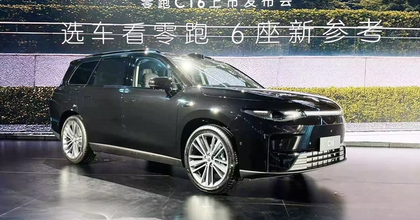 Cận cảnh Leapmotor C16 2024: SUV 6 chỗ ngồi với giá chỉ bằng 1 nửa so với Li L8